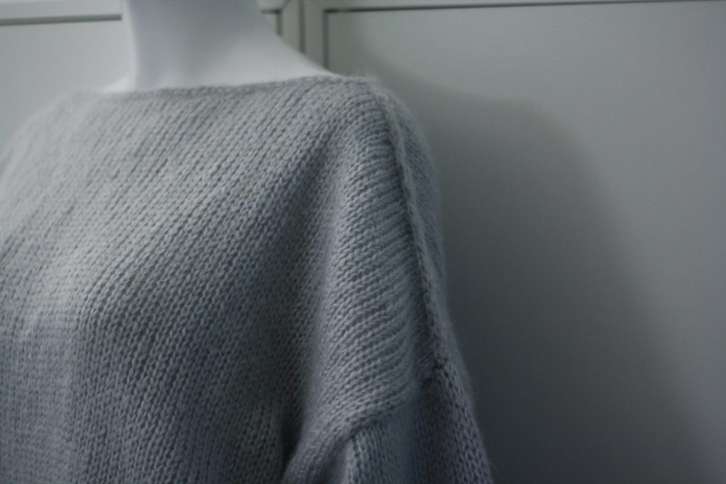 Damski krótki pulower, gotowy do wysyłki- womens pullover – KnitwearFactory